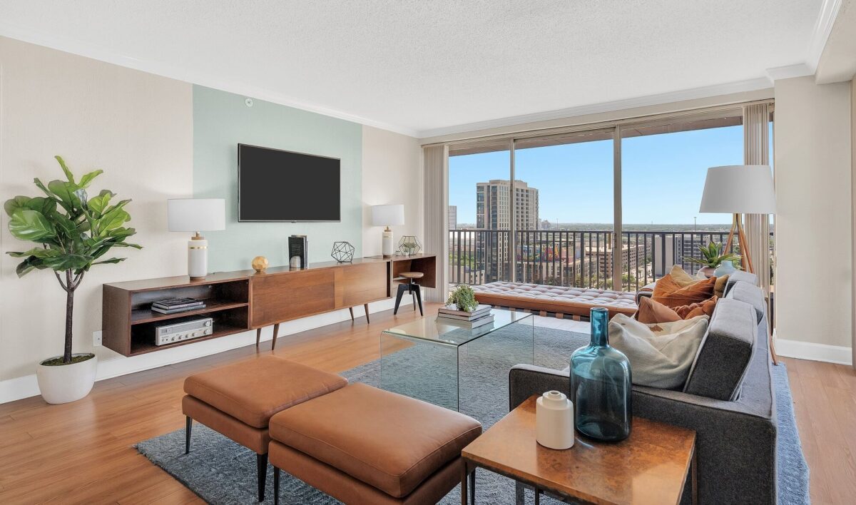 Photos | East Downtown Houston Apartments | Houston House